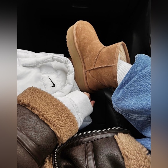 UGG | Shoes | Ugg Classic Mini Platform Boots 8 Nwt Nib Chestnut Bloggers Fav Tik Tok | Poshmark